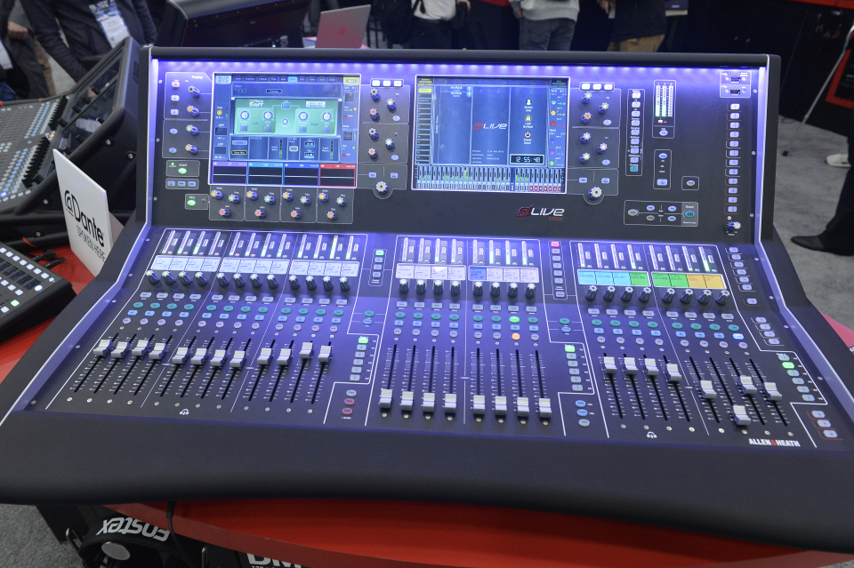 Pro Audio Live Sound Console | NAMM.org