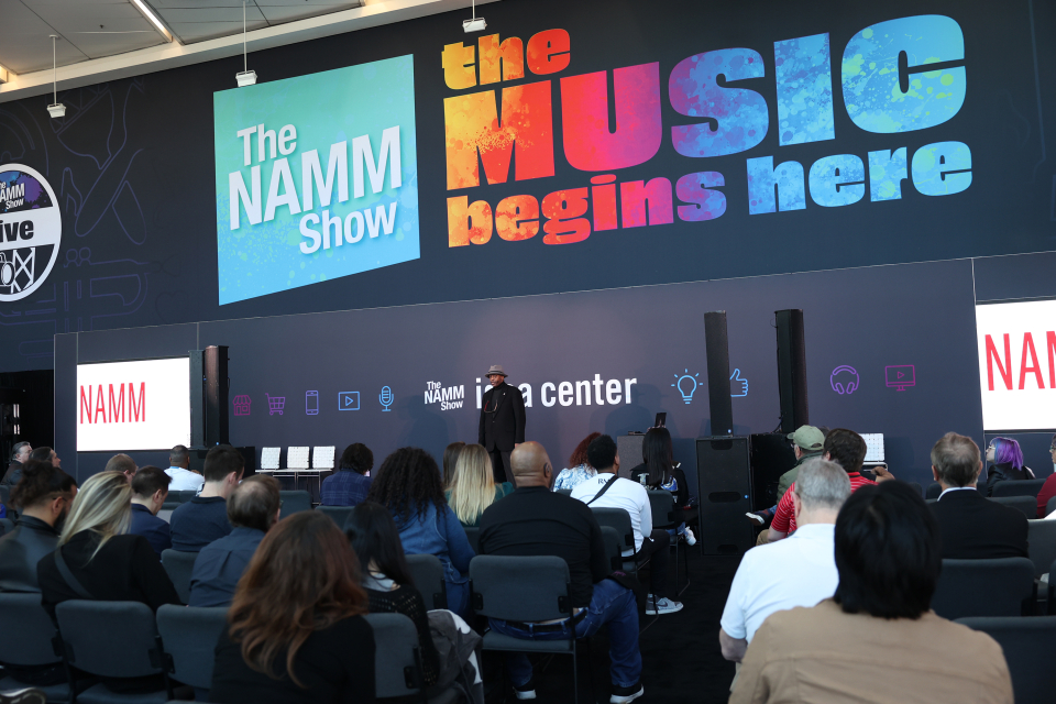 ns24_26_124147_2015.jpg | NAMM.org