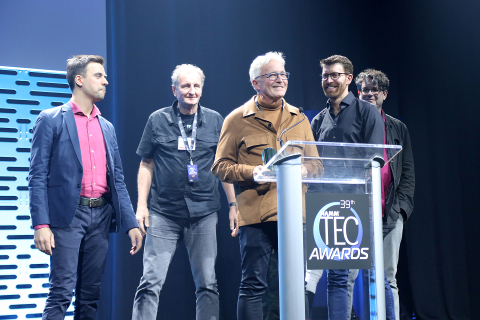 ns24_27_191950_1376.jpg | NAMM.org